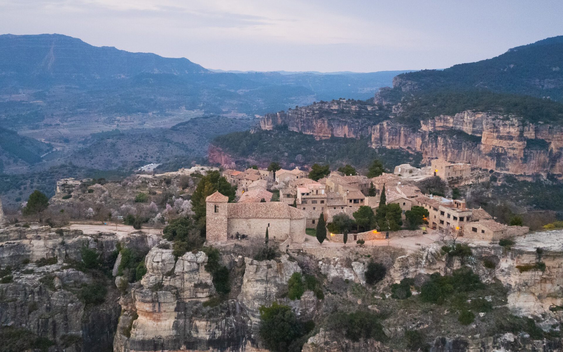 Climbing trip to Siurana (Spain) by bike and train – Ecopoint Climbing